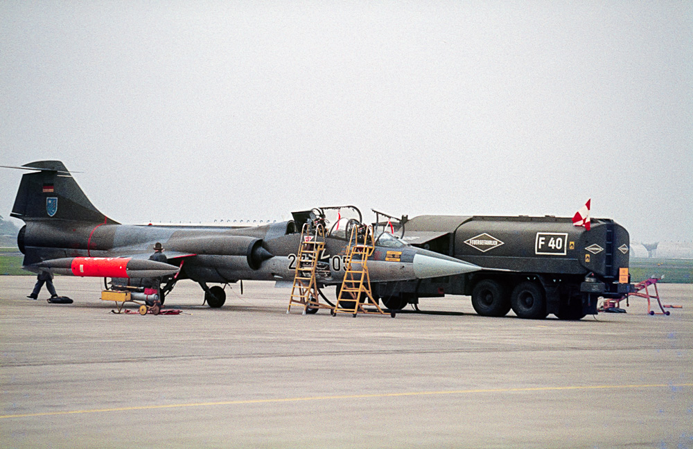 A big Zipper: TF-104G 27+05, CAD MLG wheel completed - Works in ...