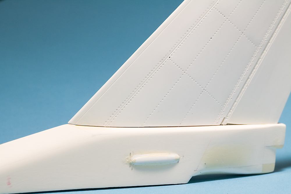 Viper tail - FWD and AFT bulkheads now painted - Works in Progress ...